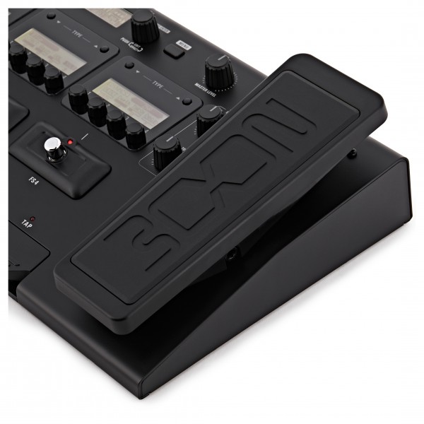 Zoom G5n Multi-Effects Processor for Guitarists - Nearly New at Gear4music
