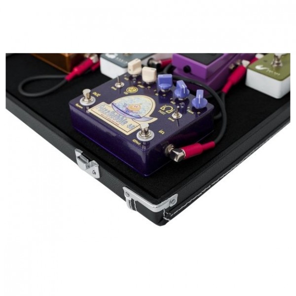 Gator Gig-Box Jr. All-In-One Pedal Board and 3x Guitar Stand Combo at ...