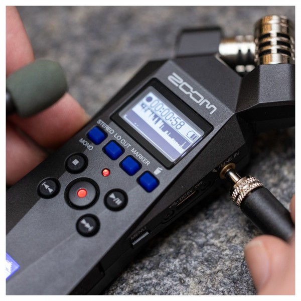 Zoom H1essential Stereo Handheld Recorder at Gear4music