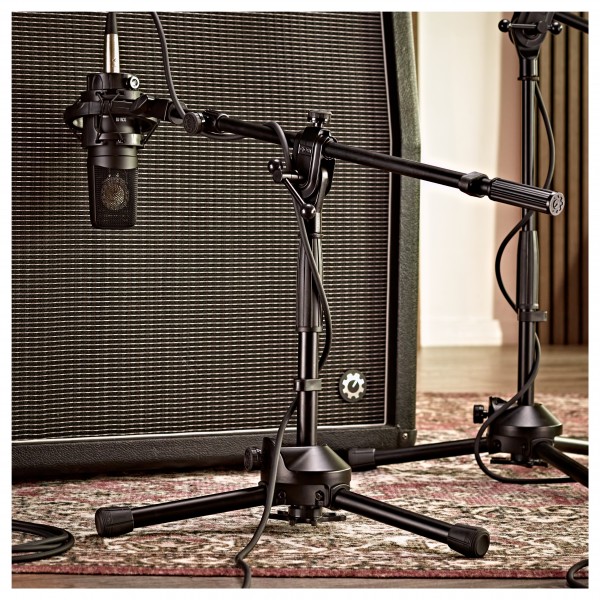 G4M Short Telescopic Boom Microphone Stand at Gear4music