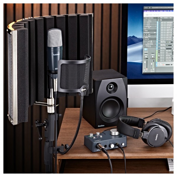 SubZero BASE-1 2-Channel Audio Interface Bundle at Gear4music