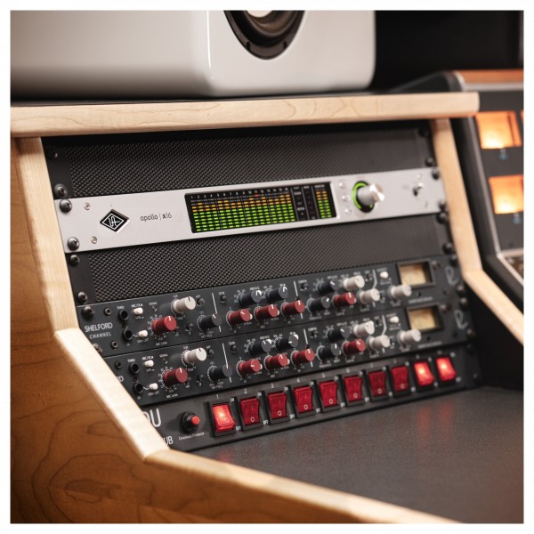 Universal Audio Apollo x16 Gen 2 Ultimate+ Edition at Gear4music