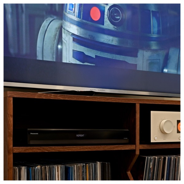 Panasonic DP-UB820EB Smart 4K Ultra HD Blu-ray Player at AV.com