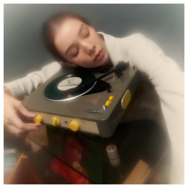 Gadhouse Brad MKII Record Player with Bluetooth, Grey at Gear4music