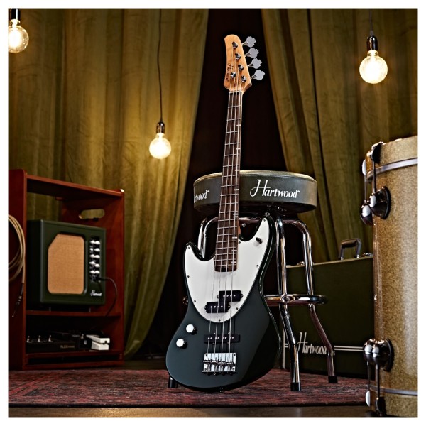 Hartwood Delta Left Handed Bass Guitar, Green at Gear4music