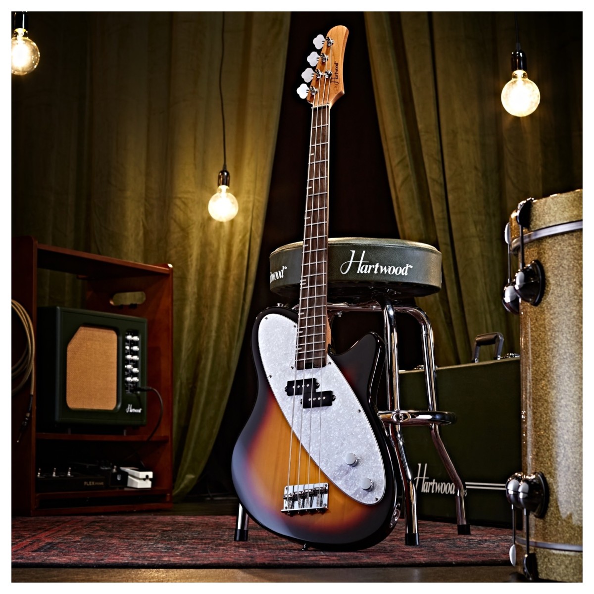 Hartwood Satellite Bass Guitar, Sunburst - Nearly New at Gear4music