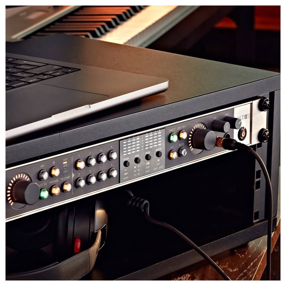 Universal Audio Volt 876 32-bit/192 kHz USB Audio Interface at Gear4music