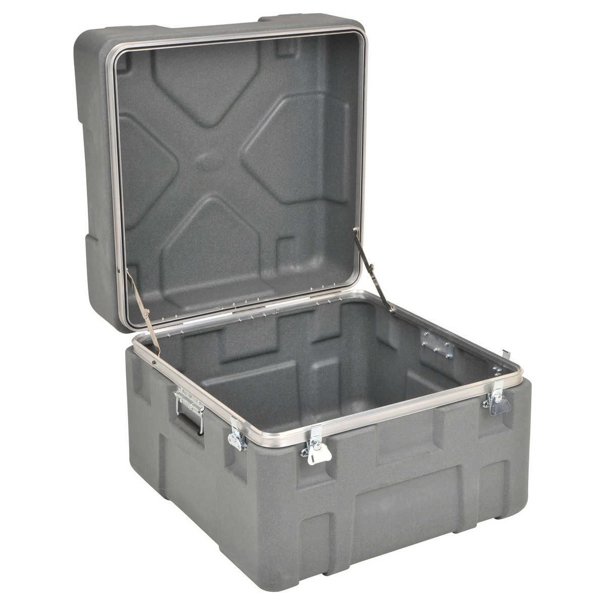 DISC SKB Roto-X Series 22'' Deep Shipping Case (2828-22) at Gear4music