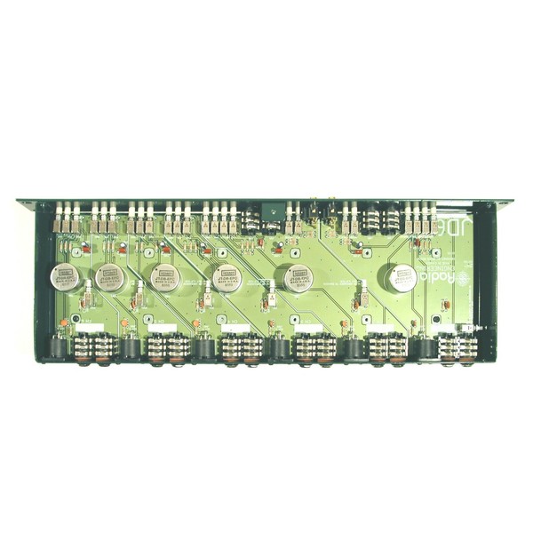 Radial JD6 Six-Channel Rackmount DI Unit at Gear4music