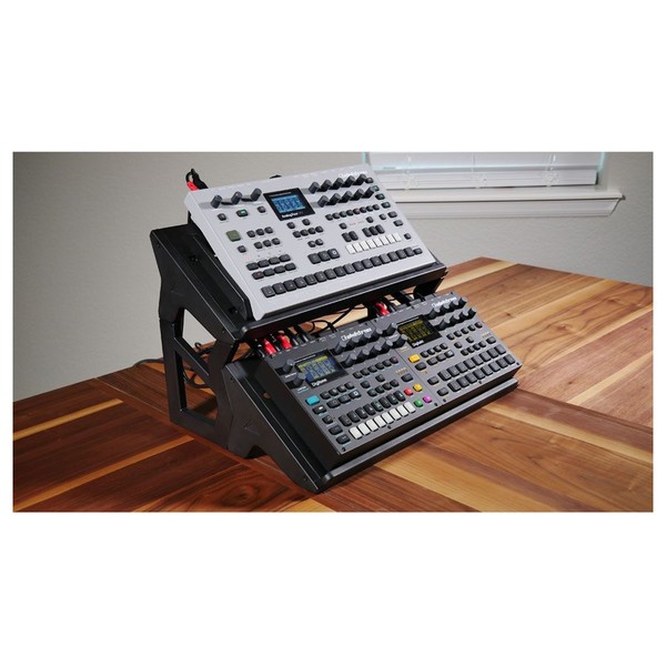 Ultimate Support MDS-100 Modular Device Stand at Gear4music