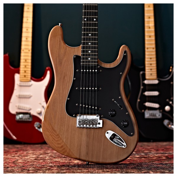 LA Select Electric Guitar Natural, 15W Guitar Amp & Accessory Pack at ...