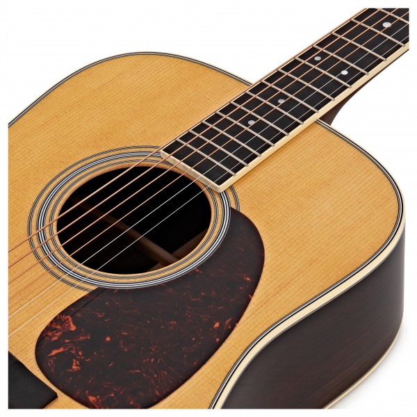 Martin D-35 at Gear4music