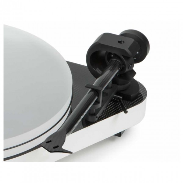 Pro-Ject RPM 5 Carbon Turntable w/ 9CC Tonearm, White at AV.com