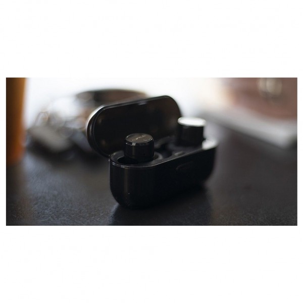 Cyrus True Wireless Soundbuds Earphones at AV.com