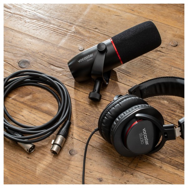 Focusrite Vocaster Broadcast Kit at Gear4music