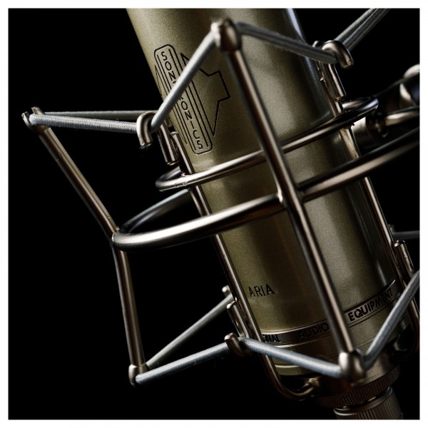 Sontronics ARIA Cardioid Valve Condenser Vocal Mic at Gear4music