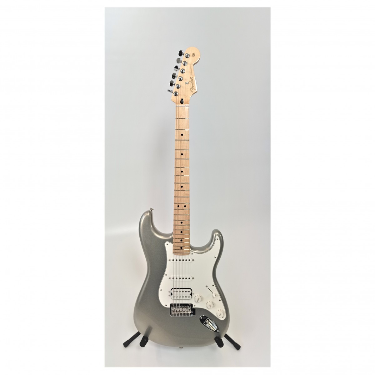 Fender Player Stratocaster HSS MN, Silver - Ex Demo at Gear4music