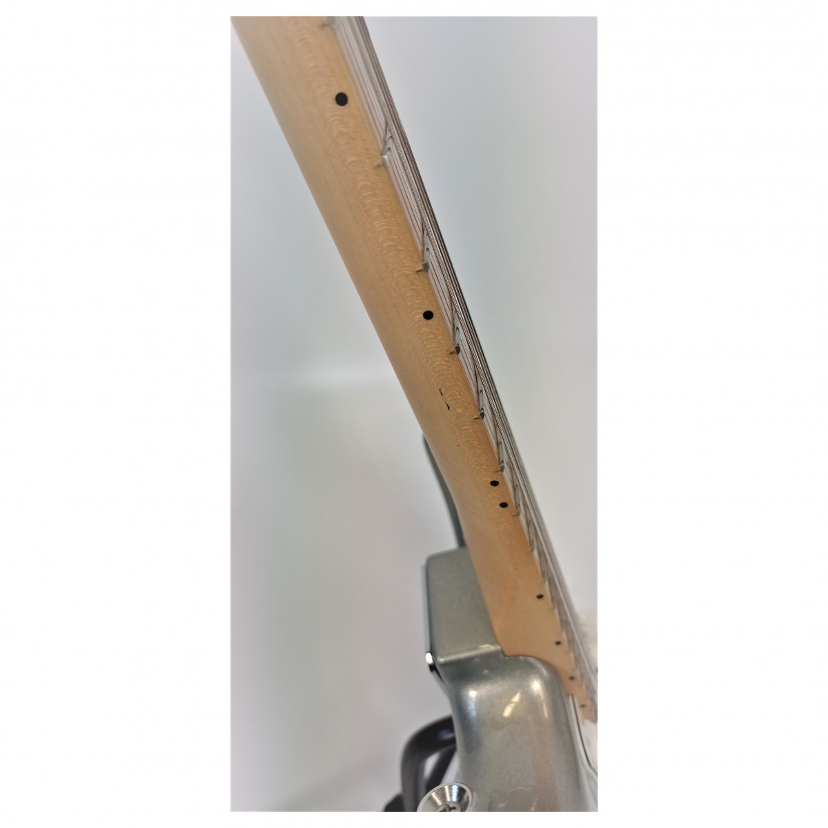 Fender Player Stratocaster HSS MN, Silver - Ex Demo at Gear4music