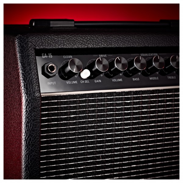 G4M GA-15 15W Guitar Amplifier at Gear4music