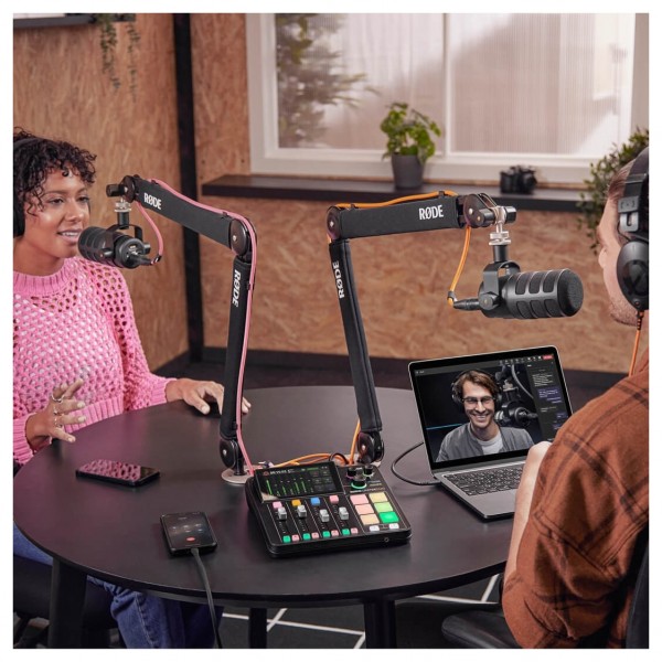 Rode Rodecaster Duo Live-Streaming and Podcasting Bundle at Gear4music