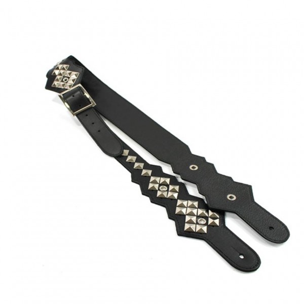 DSL Leather 2.5" Tribute Pyramid Strap, Black at Gear4music